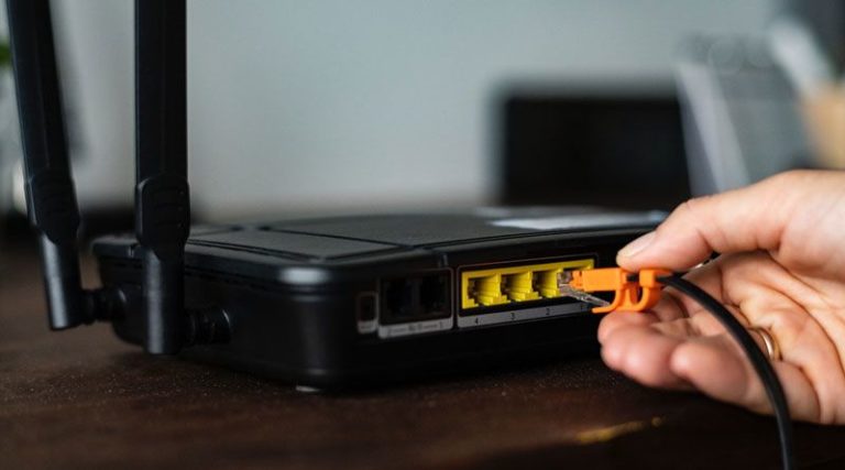 6 Common Ways a Poor Internet Connection is Costing Your Business Money