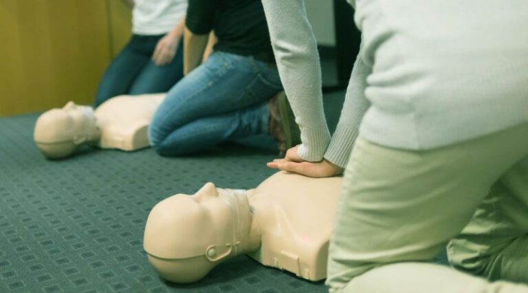 CPR Training: Your Guide to CPR Certification Online